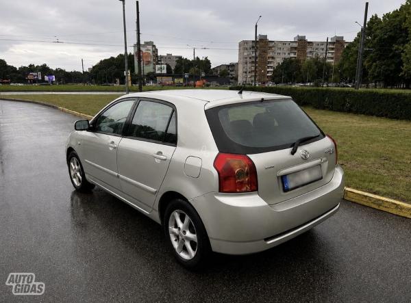 Toyota Corolla 2005 in Kaunas, with an engine capacity of 2.00 L and mileage of 266 thousand km for 1800 €, photo 3 on AUTOMOTO.COM.LV
