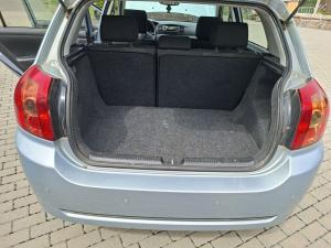 Toyota Corolla 2005 in Kretinga, with an engine capacity of 2.00 L and mileage of 259 thousand km for 1950 €, photo 11 on AUTOMOTO.COM.LV