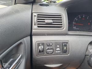 Toyota Corolla 2005 in Kretinga, with an engine capacity of 2.00 L and mileage of 259 thousand km for 1950 €, photo 13 on AUTOMOTO.COM.LV