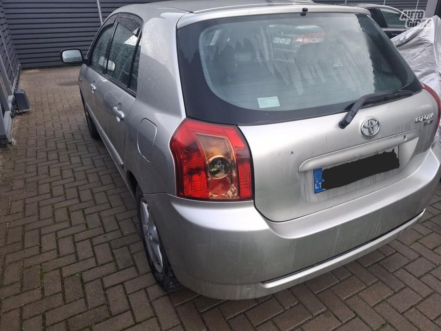 Toyota Corolla 2005 Klaipėda, ar dzinēja tilpumu 2.00 L un nobraukumu 330 tūkst. km par 850 €, foto 3 vietnē AUTOMOTO.COM.LV