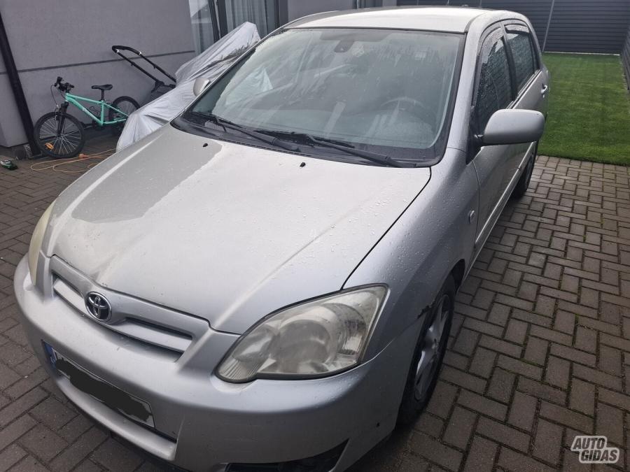 Toyota Corolla 2005 Klaipėda, ar dzinēja tilpumu 2.00 L un nobraukumu 330 tūkst. km par 850 €, foto 4 vietnē AUTOMOTO.COM.LV