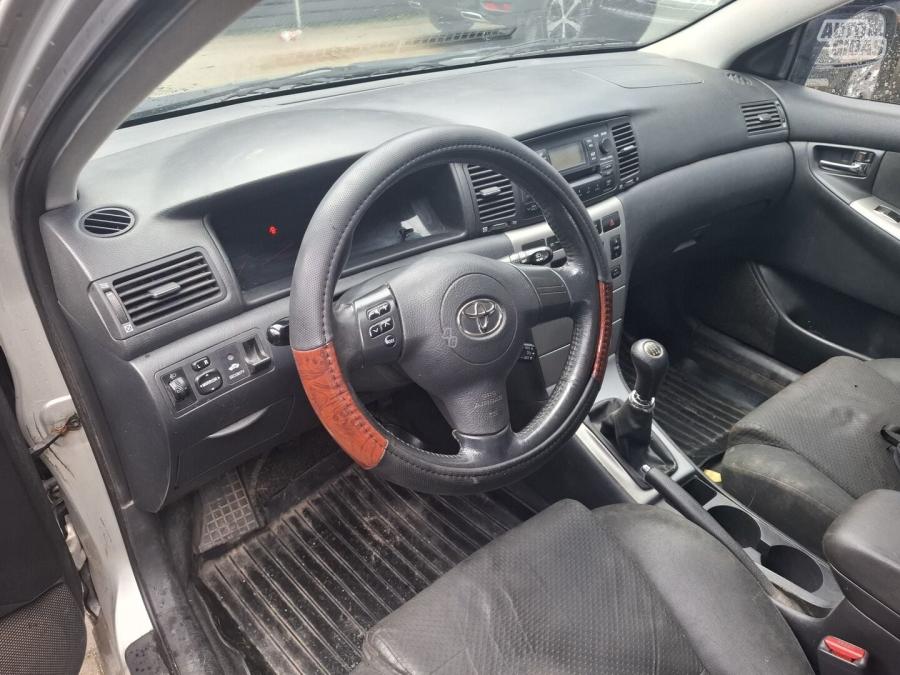 Toyota Corolla 2005 Klaipėda, ar dzinēja tilpumu 2.00 L un nobraukumu 330 tūkst. km par 850 €, foto 6 vietnē AUTOMOTO.COM.LV