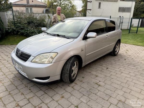 Toyota Corolla 2005 in Vilnius, with an engine capacity of 2.00 L and mileage of 370 thousand km for 750 €, photo 3 on AUTOMOTO.COM.LV