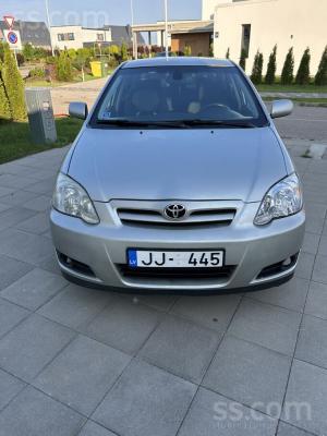 Toyota Corolla 2006 in Riga, with an engine capacity of 1.40 L and mileage of 335 thousand km for 1488 €, photo 1 on AUTOMOTO.COM.LV