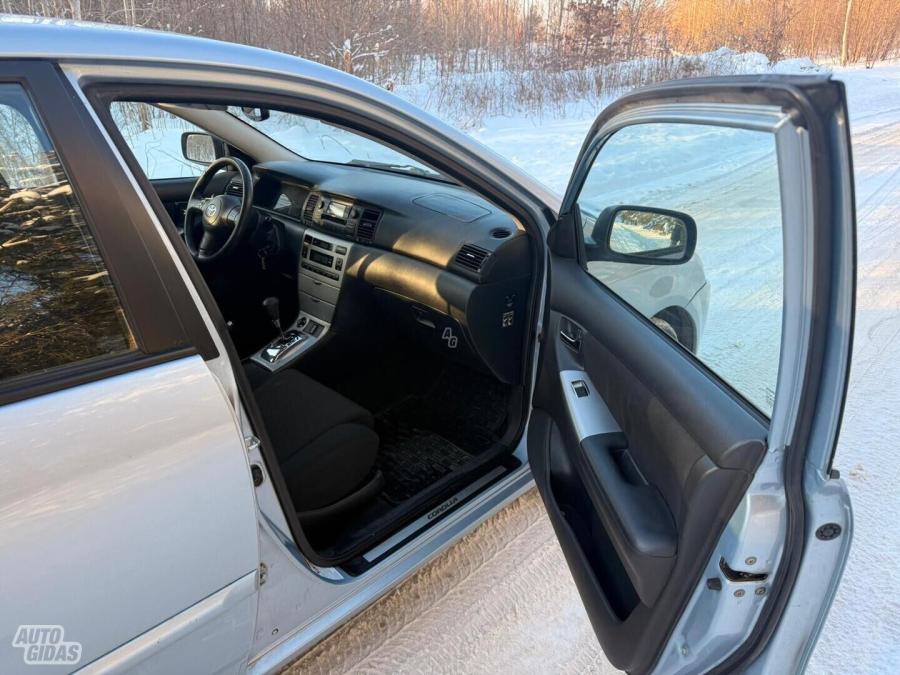 Toyota Corolla 2006 in Vilnius, with an engine capacity of 1.40 L and mileage of 250 thousand km for 2650 €, photo 9 on AUTOMOTO.COM.LV