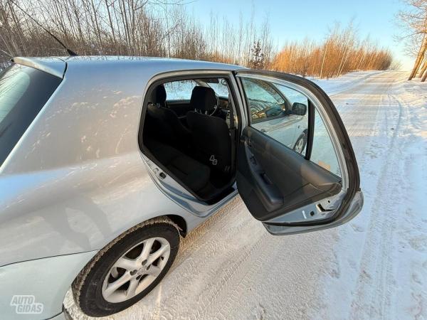 Toyota Corolla 2006 Viļņa, ar dzinēja tilpumu 1.40 L un nobraukumu 250 tūkst. km par 2650 €, foto 10 vietnē AUTOMOTO.COM.LV