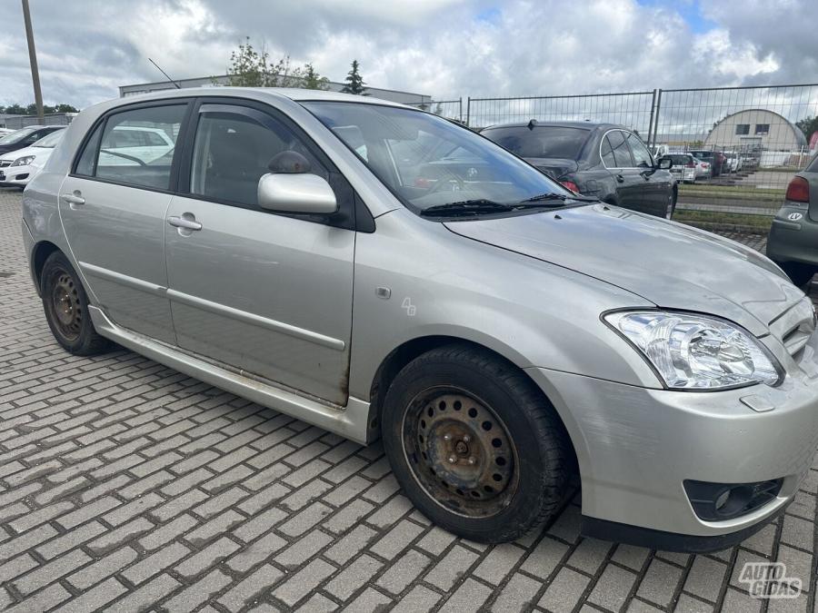 Toyota Corolla 2006 in Marijampole, with an engine capacity of 1.40 L and mileage of 254 thousand km for 850 €, photo 1 on AUTOMOTO.COM.LV