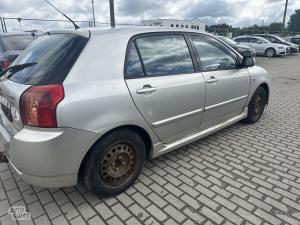 Toyota Corolla 2006 in Marijampole, with an engine capacity of 1.40 L and mileage of 254 thousand km for 850 €, photo 5 on AUTOMOTO.COM.LV