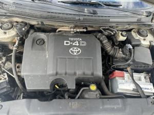 Toyota Corolla 2006 in Marijampole, with an engine capacity of 1.40 L and mileage of 254 thousand km for 850 €, photo 9 on AUTOMOTO.COM.LV