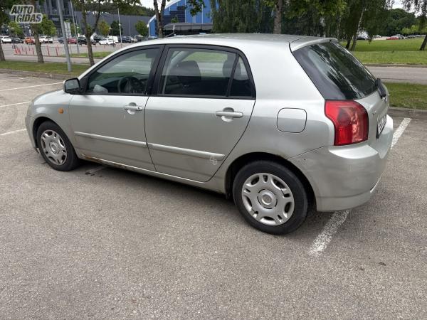 Toyota Corolla 2006 Viļņa, ar dzinēja tilpumu 1.40 L un nobraukumu 241 tūkst. km par 950 €, foto 3 vietnē AUTOMOTO.COM.LV