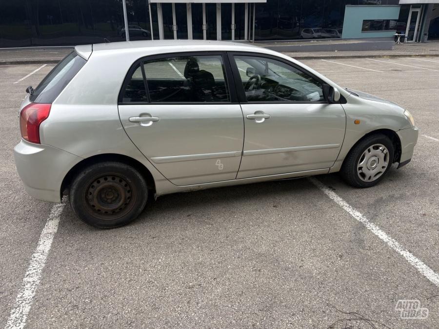 Toyota Corolla 2006 Viļņa, ar dzinēja tilpumu 1.40 L un nobraukumu 241 tūkst. km par 880 €, foto 7 vietnē AUTOMOTO.COM.LV