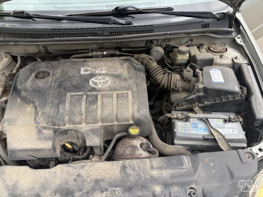 Toyota Corolla 2006 Viļņa, ar dzinēja tilpumu 1.40 L un nobraukumu 241 tūkst. km par 880 €, foto 9 vietnē AUTOMOTO.COM.LV