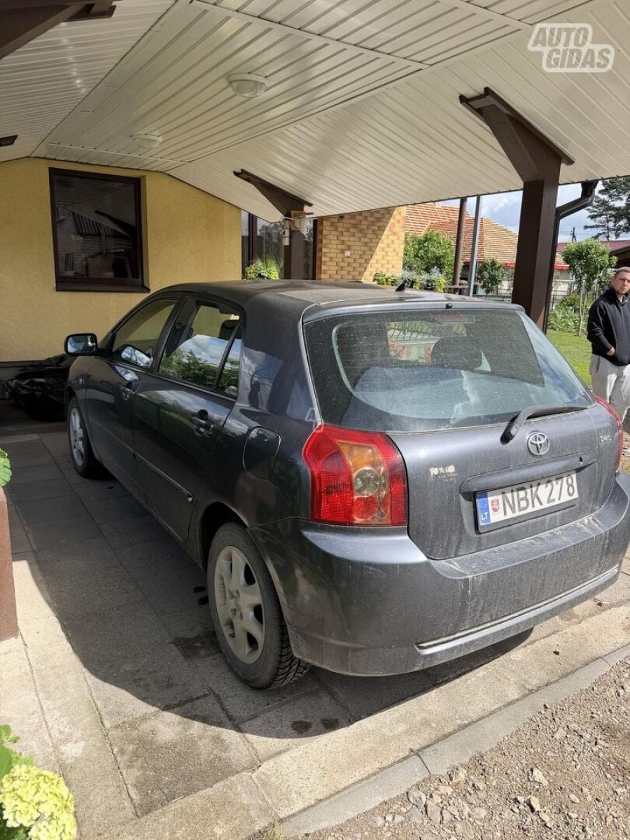 Toyota Corolla 2006 in Vilnius, with an engine capacity of 1.40 L and mileage of 248 thousand km for 1400 €, photo 4 on AUTOMOTO.COM.LV
