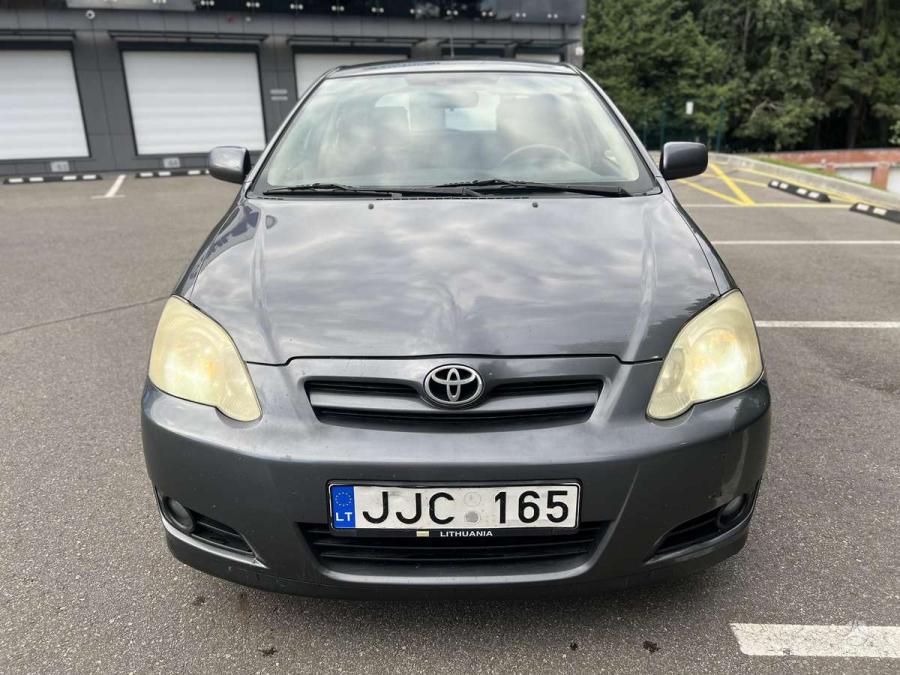 Toyota Corolla 2007 in Vilnius, with an engine capacity of 1.39 L and mileage of 293 thousand km for 1500 €, photo 3 on AUTOMOTO.COM.LV