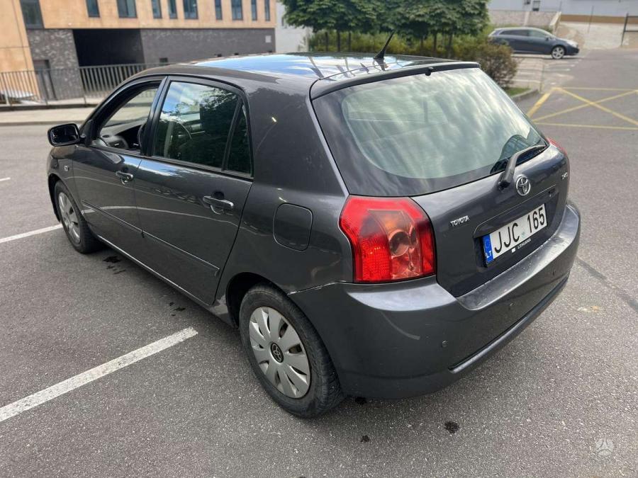 Toyota Corolla 2007 in Vilnius, with an engine capacity of 1.39 L and mileage of 293 thousand km for 1500 €, photo 10 on AUTOMOTO.COM.LV