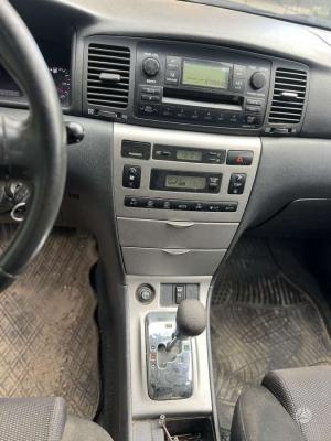 Toyota Corolla 2007 in Vilnius, with an engine capacity of 1.39 L and mileage of 293 thousand km for 1500 €, photo 15 on AUTOMOTO.COM.LV
