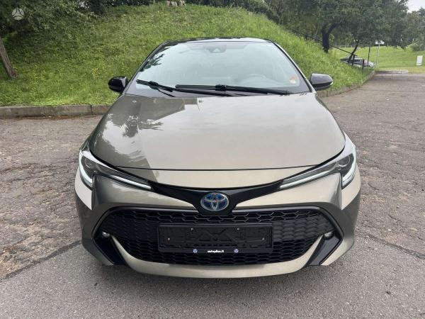 Toyota Corolla 2019 in Kaunas, with an engine capacity of 1.80 L and mileage of 172 thousand km for 15950 €, photo 3 on AUTOMOTO.COM.LV