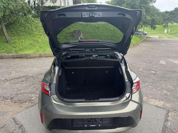 Toyota Corolla 2019 in Kaunas, with an engine capacity of 1.80 L and mileage of 172 thousand km for 15950 €, photo 10 on AUTOMOTO.COM.LV