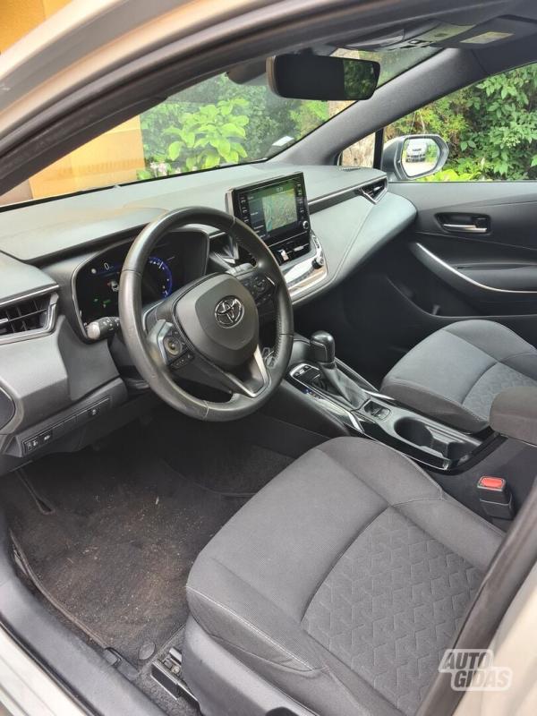Toyota Corolla 2019 in Kaunas, with an engine capacity of 1.80 L and mileage of 160 thousand km for 11499 €, photo 10 on AUTOMOTO.COM.LV