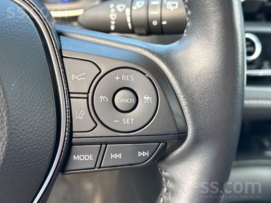 Toyota Corolla 2021 in Riga, with an engine capacity of 1.80 L and mileage of 104 thousand km for 16490 €, photo 17 on AUTOMOTO.COM.LV