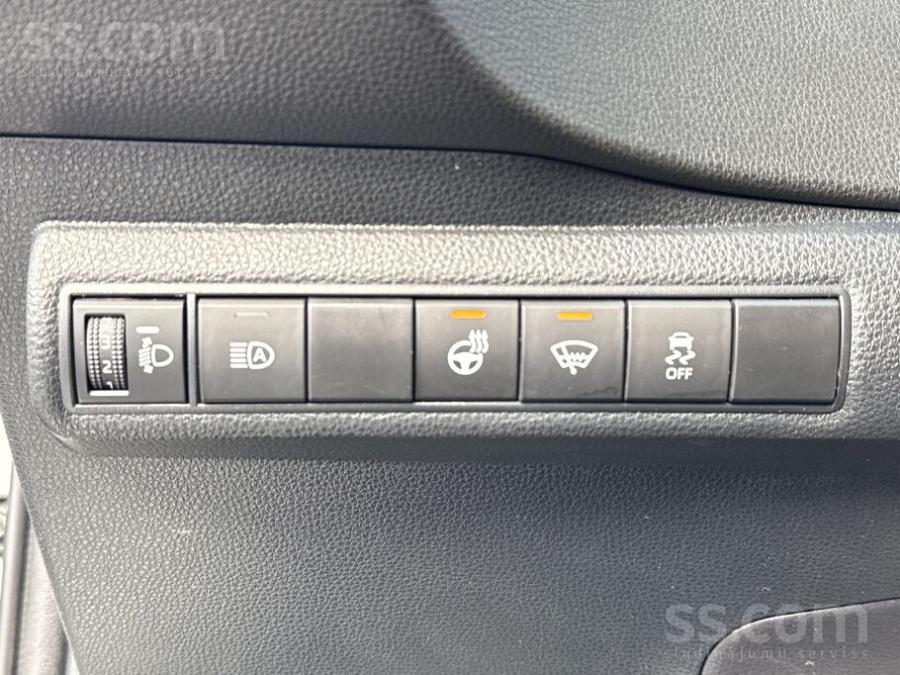 Toyota Corolla 2021 in Riga, with an engine capacity of 1.80 L and mileage of 104 thousand km for 16490 €, photo 21 on AUTOMOTO.COM.LV