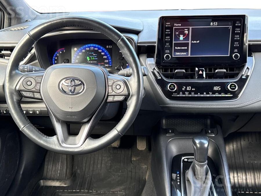 Toyota Corolla 2021 in Riga, with an engine capacity of 1.80 L and mileage of 114 thousand km for 15990 €, photo 10 on AUTOMOTO.COM.LV