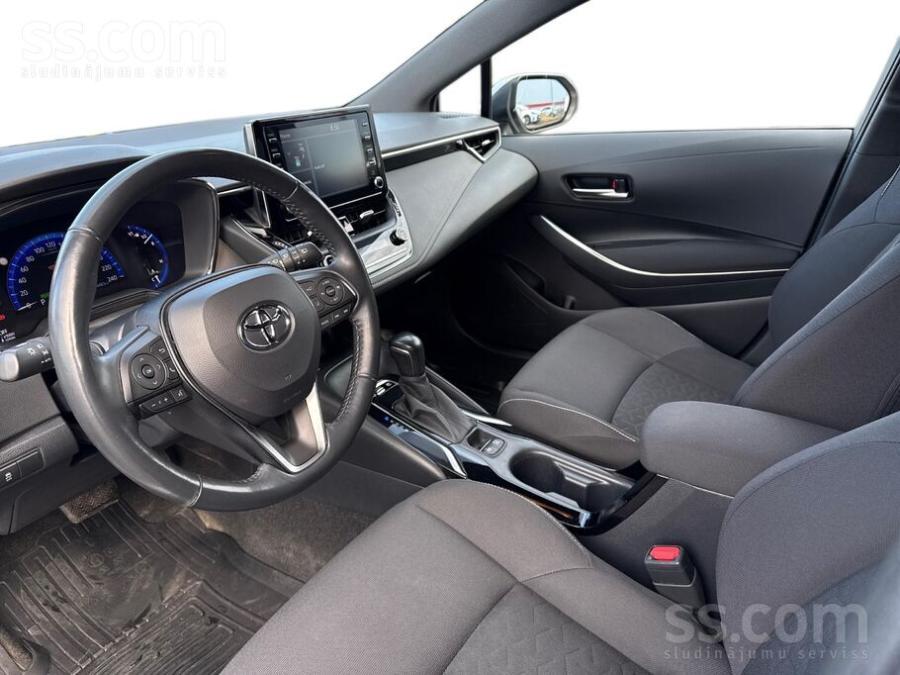 Toyota Corolla 2021 in Riga, with an engine capacity of 1.80 L and mileage of 114 thousand km for 15990 €, photo 12 on AUTOMOTO.COM.LV