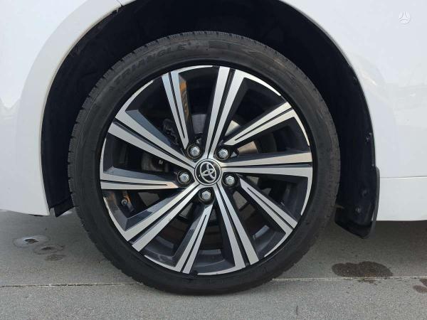 Toyota Corolla 2022 in Klaipeda, with an engine capacity of 1.80 L and mileage of 61 thousand km for 18991 €, photo 9 on AUTOMOTO.COM.LV
