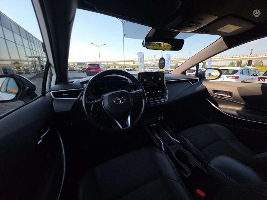 Toyota Corolla 2022 in Klaipeda, with an engine capacity of 1.80 L and mileage of 61 thousand km for 18991 €, photo 20 on AUTOMOTO.COM.LV