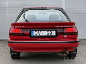 Red Toyota Corolla 1991 in Riga, with an engine capacity of 1.60 L and mileage of 180 thousand km for 9990 €, photo 6 on AUTOMOTO.COM.LV