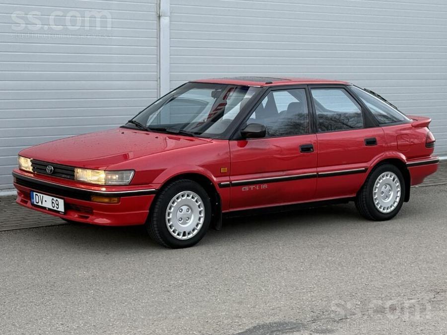 Red Toyota Corolla 1991 in Riga, with an engine capacity of 1.60 L and mileage of 180 thousand km for 9990 €, photo 10 on AUTOMOTO.COM.LV