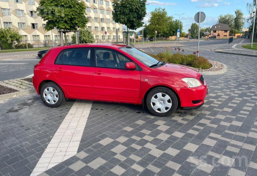 Sarkans Toyota Corolla 2004 Jelgava, ar dzinēja tilpumu 1.60 L un nobraukumu 310 tūkst. km par 1050 €, foto 5 vietnē AUTOMOTO.COM.LV