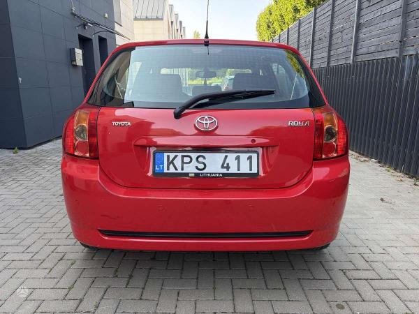 Sarkans Toyota Corolla 2006 Viļņa, ar dzinēja tilpumu 1.60 L un nobraukumu 348 tūkst. km par 3900 €, foto 5 vietnē AUTOMOTO.COM.LV