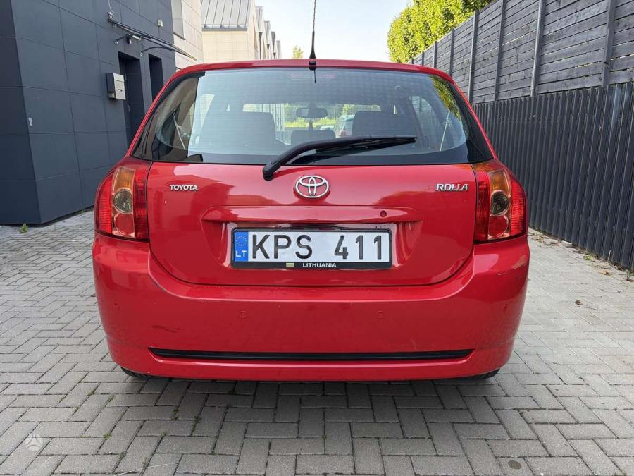Sarkans Toyota Corolla 2006 Viļņa, ar dzinēja tilpumu 1.60 L un nobraukumu 348 tūkst. km par 3900 €, foto 6 vietnē AUTOMOTO.COM.LV