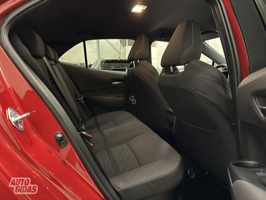 Red Toyota Corolla 2019 in Kaunas, with an engine capacity of 0.00 L and mileage of 83 thousand km for 21613 €, photo 10 on AUTOMOTO.COM.LV