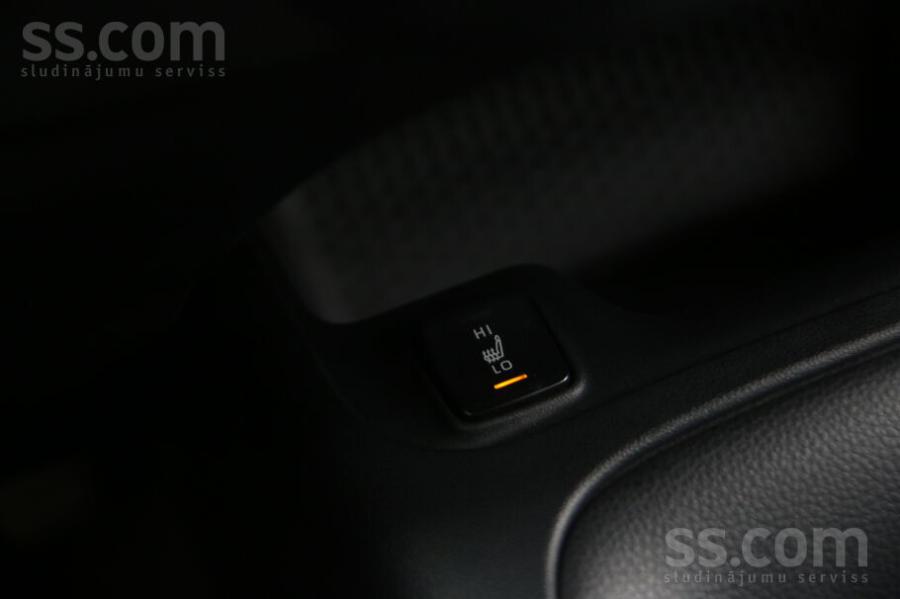 Sarkans Toyota Corolla 2019 Rīga, ar dzinēja tilpumu 1.20 L un nobraukumu 0 tūkst. km par 13290 €, foto 24 vietnē AUTOMOTO.COM.LV
