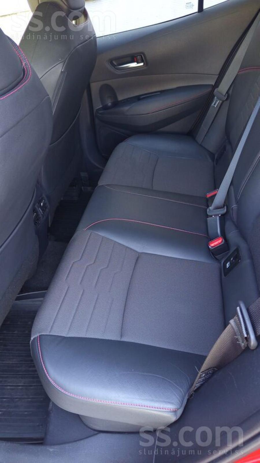 Sarkans Toyota Corolla 2019 Rīga, ar dzinēja tilpumu 1.80 L un nobraukumu 76 tūkst. km par 18500 €, foto 10 vietnē AUTOMOTO.COM.LV