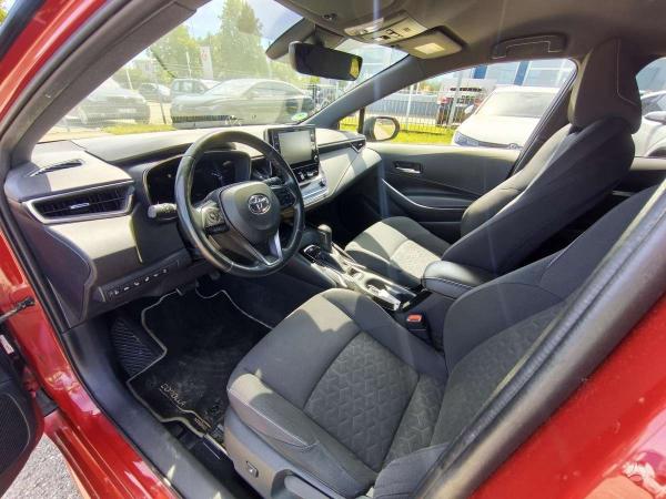 Red Toyota Corolla 2019 in Siauliai, with an engine capacity of 1.80 L and mileage of 81 thousand km for 13900 €, photo 7 on AUTOMOTO.COM.LV