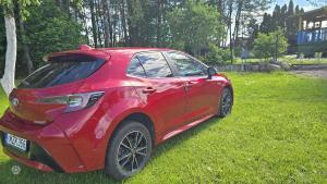 Red Toyota Corolla 2019 in Vilnius, with an engine capacity of 1.80 L and mileage of 62 thousand km for 17300 €, photo 5 on AUTOMOTO.COM.LV