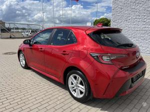 Red Toyota Corolla 2019 in Marijampole, with an engine capacity of 1.80 L and mileage of 216 thousand km for 13900 €, photo 8 on AUTOMOTO.COM.LV