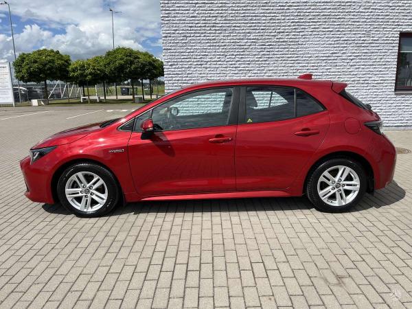 Red Toyota Corolla 2019 in Marijampole, with an engine capacity of 1.80 L and mileage of 216 thousand km for 13900 €, photo 8 on AUTOMOTO.COM.LV