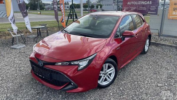 Red Toyota Corolla 2019 in Marijampole, with an engine capacity of 1.80 L and mileage of 216 thousand km for 13900 €, photo 3 on AUTOMOTO.COM.LV