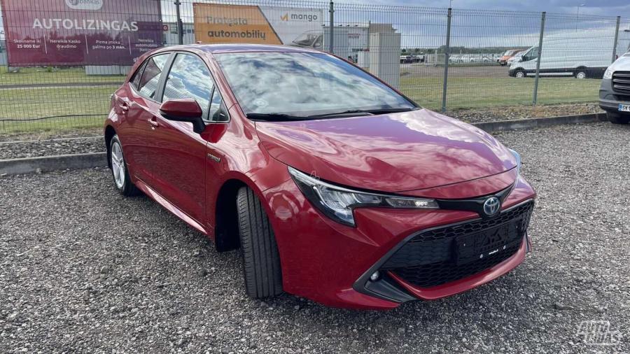 Red Toyota Corolla 2019 in Marijampole, with an engine capacity of 1.80 L and mileage of 216 thousand km for 13900 €, photo 5 on AUTOMOTO.COM.LV