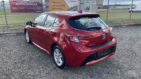 Red Toyota Corolla 2019 in Marijampole, with an engine capacity of 1.80 L and mileage of 216 thousand km for 13900 €, photo 9 on AUTOMOTO.COM.LV