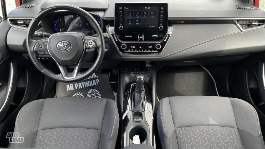 Red Toyota Corolla 2019 in Marijampole, with an engine capacity of 1.80 L and mileage of 216 thousand km for 13900 €, photo 35 on AUTOMOTO.COM.LV