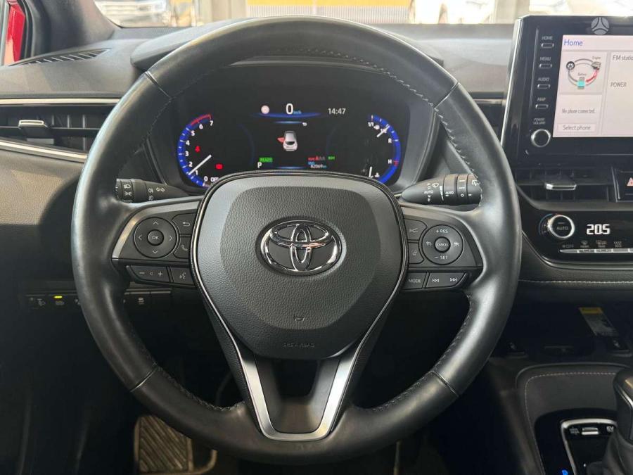 Sarkans Toyota Corolla 2019 Šauļi, ar dzinēja tilpumu 1.80 L un nobraukumu 82 tūkst. km par 18900 €, foto 10 vietnē AUTOMOTO.COM.LV