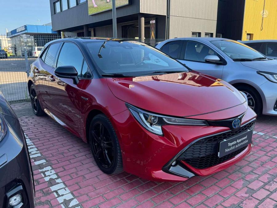 Sarkans Toyota Corolla 2019 Šauļi, ar dzinēja tilpumu 1.80 L un nobraukumu 82 tūkst. km par 18900 €, foto 31 vietnē AUTOMOTO.COM.LV