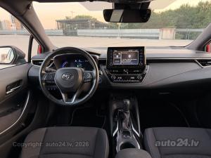 Red Toyota Corolla 2019 in Tallinn, with an engine capacity of 1.80 L and mileage of 36 thousand km for 18200 €, photo 12 on AUTOMOTO.COM.LV