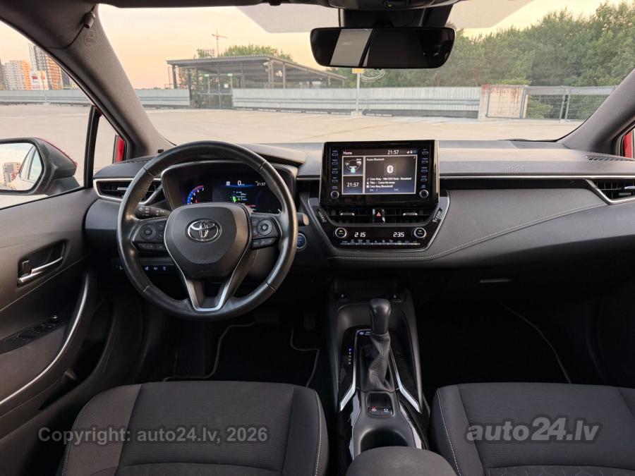 Red Toyota Corolla 2019 in Tallinn, with an engine capacity of 1.80 L and mileage of 36 thousand km for 18200 €, photo 12 on AUTOMOTO.COM.LV
