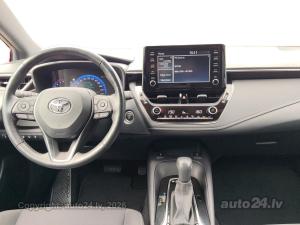 Red Toyota Corolla 2019 in Tallinn, with an engine capacity of 1.20 L and mileage of 64 thousand km for 16995 €, photo 9 on AUTOMOTO.COM.LV